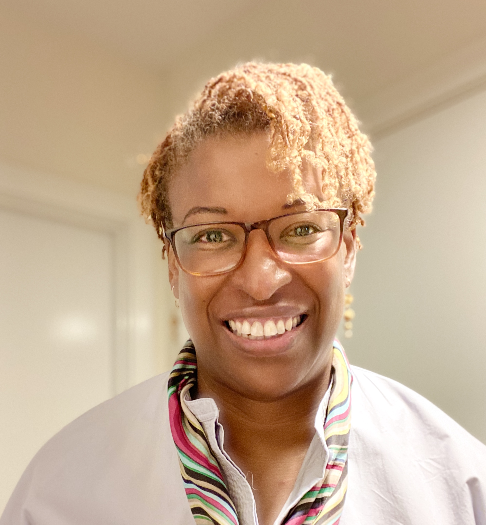 Emma at I Need Therapy based in London & online